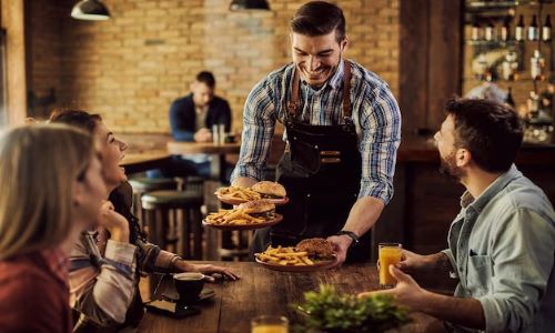Niche vs. Mainstream: Choosing the Right Restaurant Franchise for Your ...